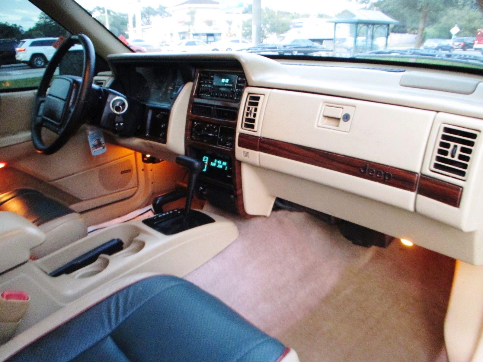 1995 Jeep Cherokee Grand ORVIS LIMITED EDITION 4X4 na prodej