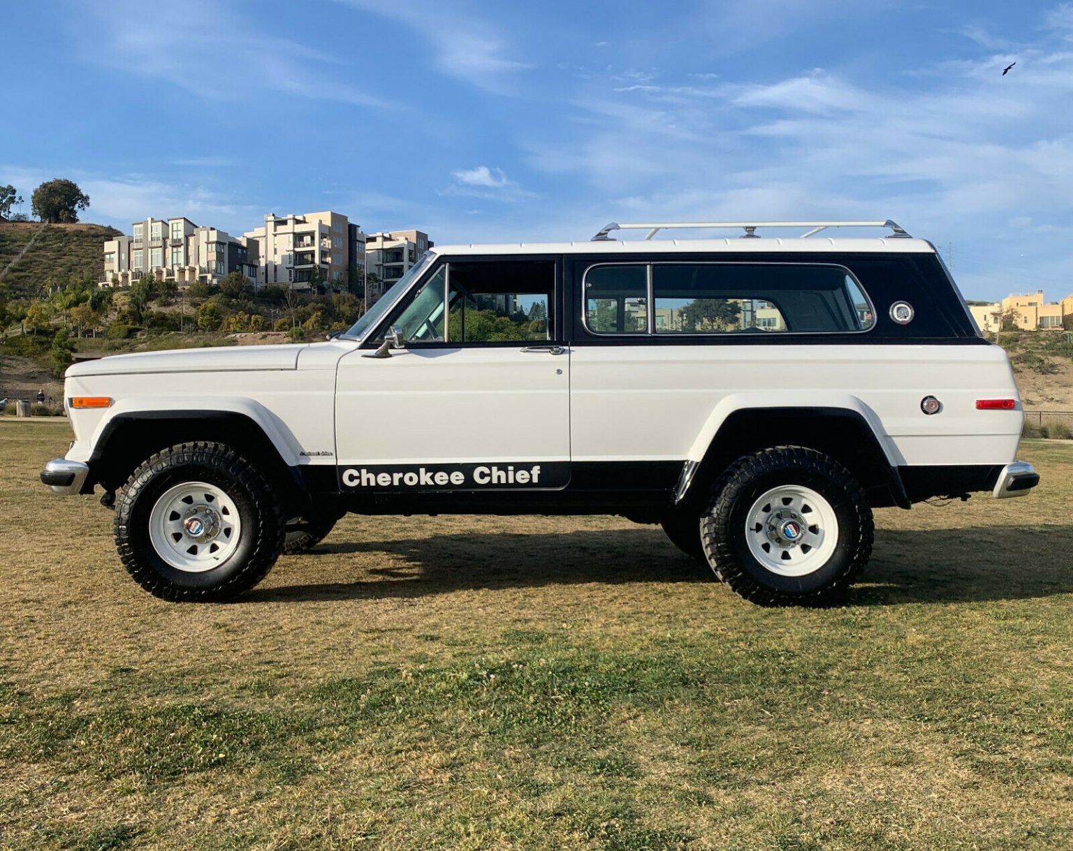 1978 Jeep Cherokee Chief WideTrack na prodej