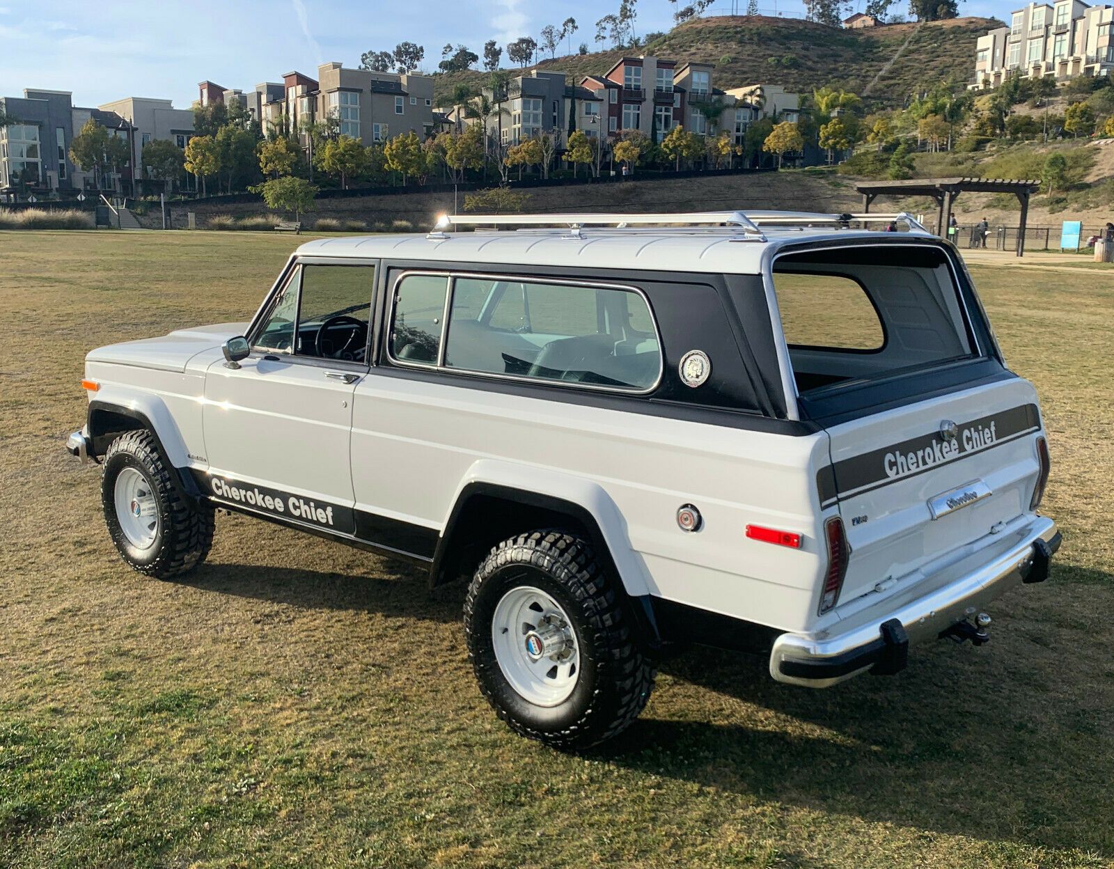 1978 Jeep Cherokee Chief WideTrack na prodej