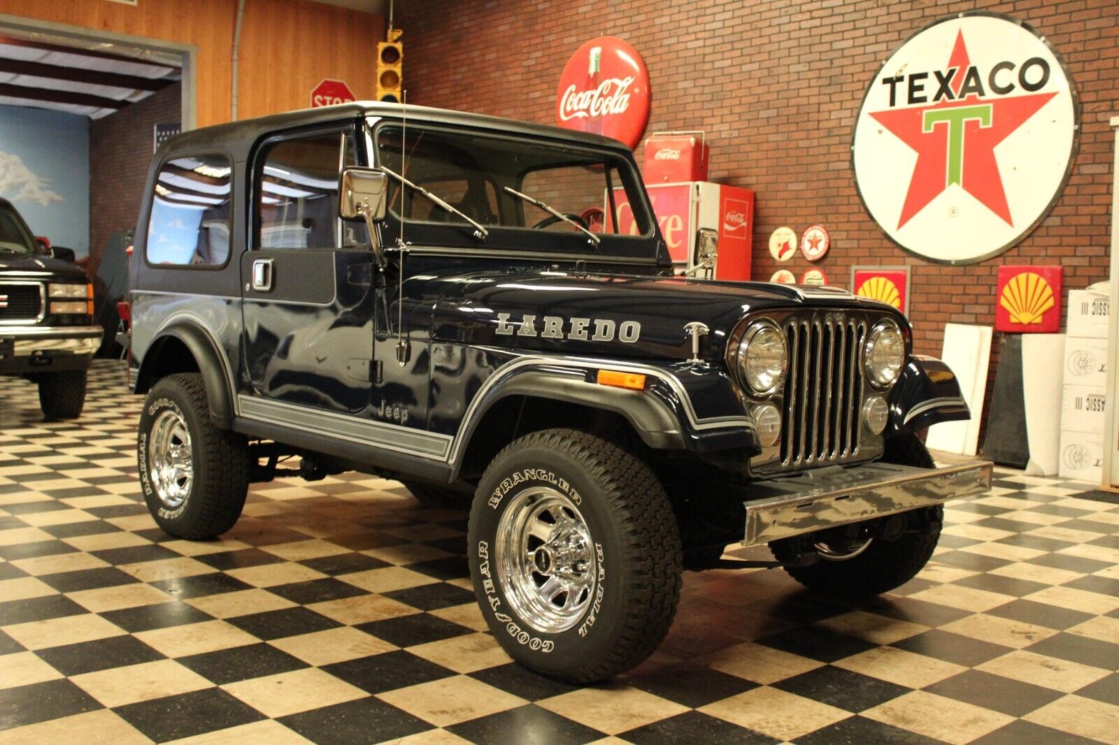 1983 Jeep CJ CJ7 Laredo 26k Miles Deep Night Blue na prodej