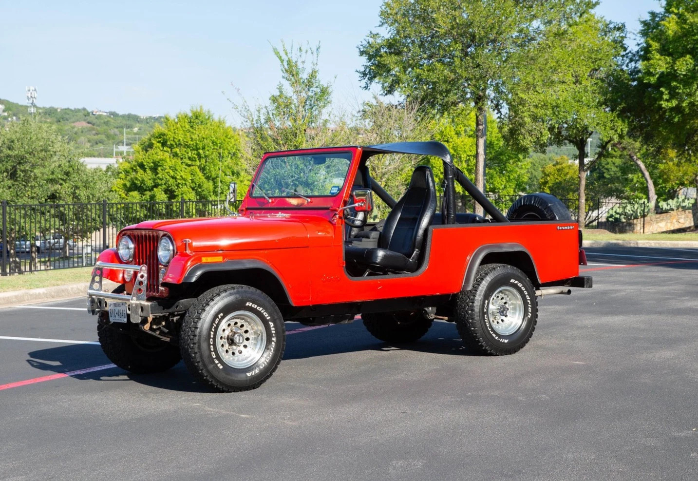 1981 Jeep CJ Scrambler, 4×4, 350 V8, First-Year Model na prodej